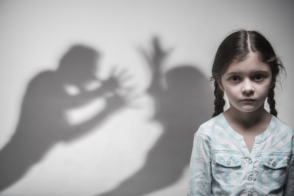 Τραγικά νούμερα της ενδοικογενειακής βίας στην Κύπρο | Infokids.com.cy