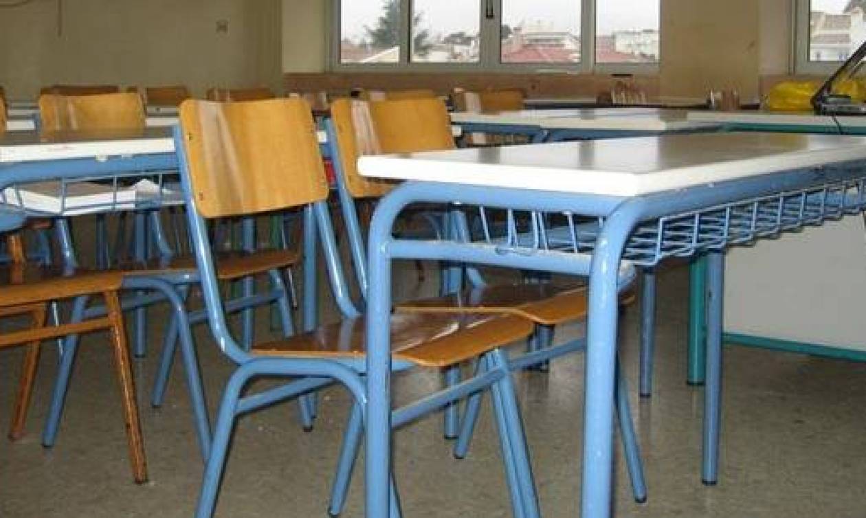 Υποφέρουν μαθητές και εκπαιδευτικοί σε τάξεις χωρίς κλιματισμό