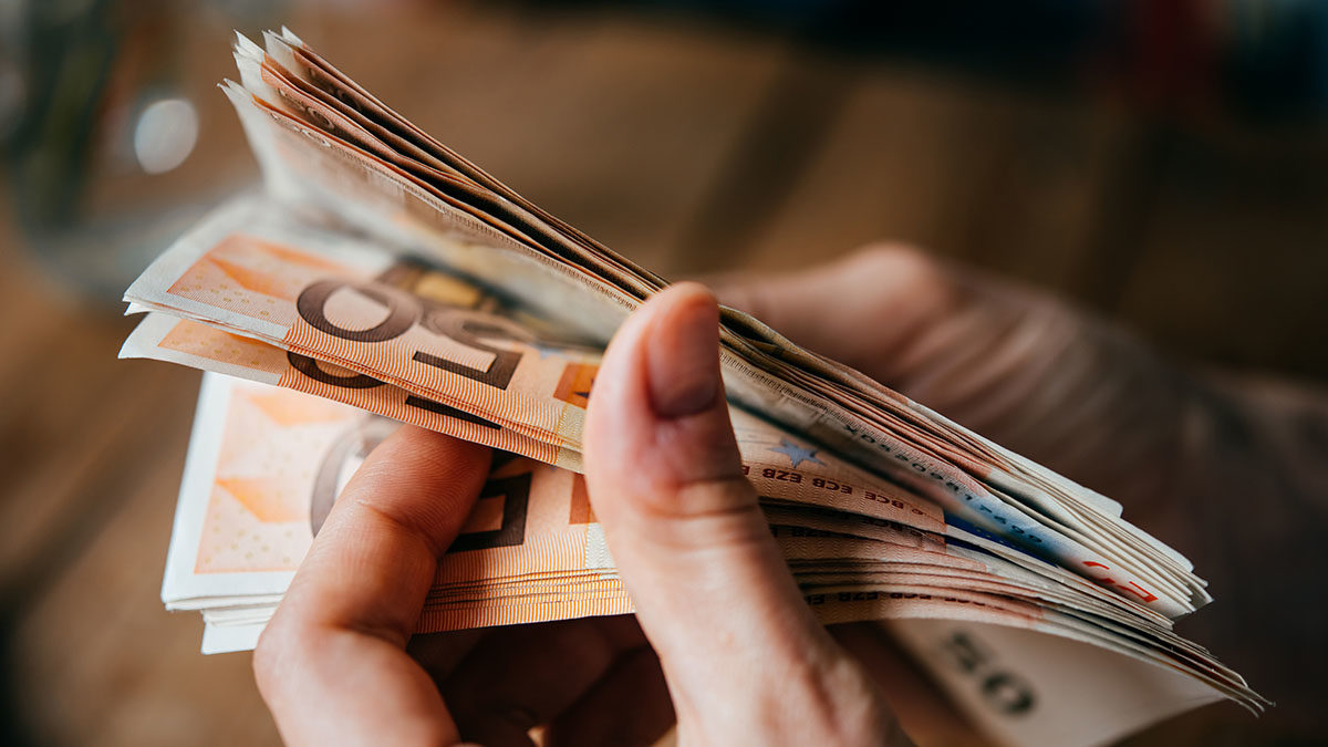 Πότε καταβάλλονται τα επιδόματα τέκνου, μονογονεϊκής, πολύτεκνης μάνας