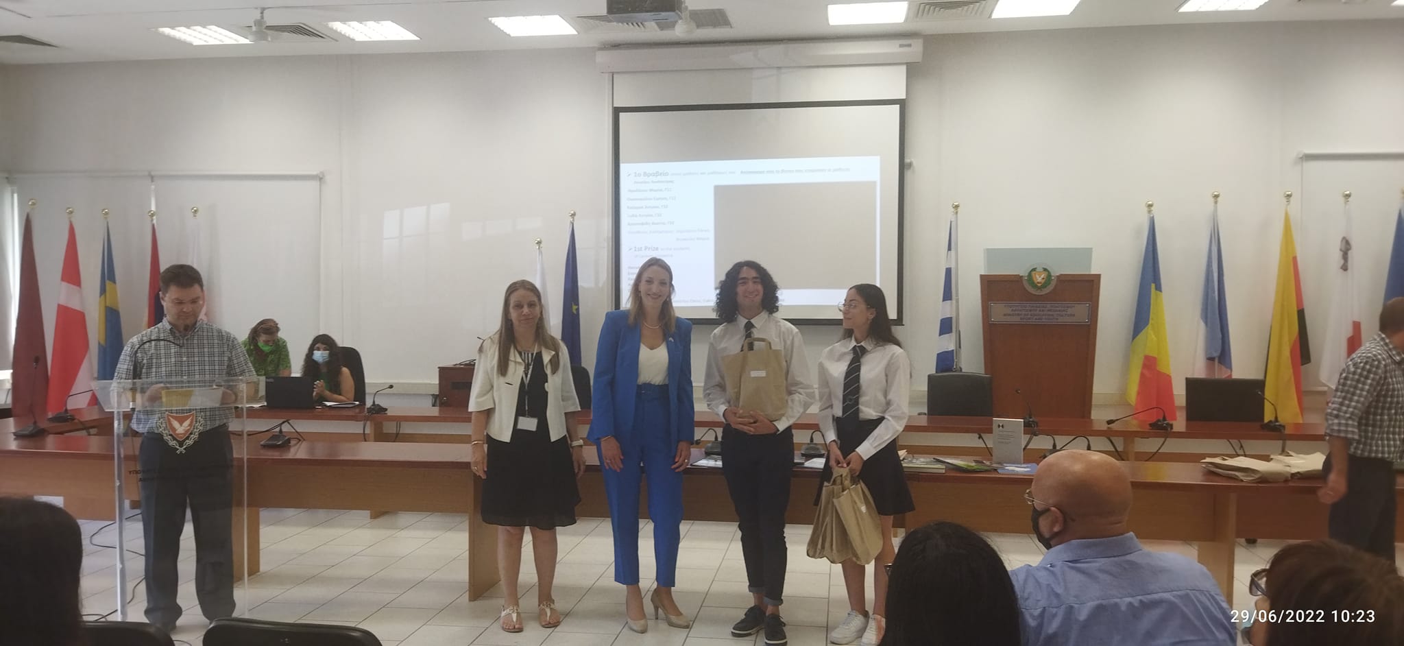 Πρωτιά για το Λύκειο Λινόπετρας σε λογοτεχνικό διαγωνισμό