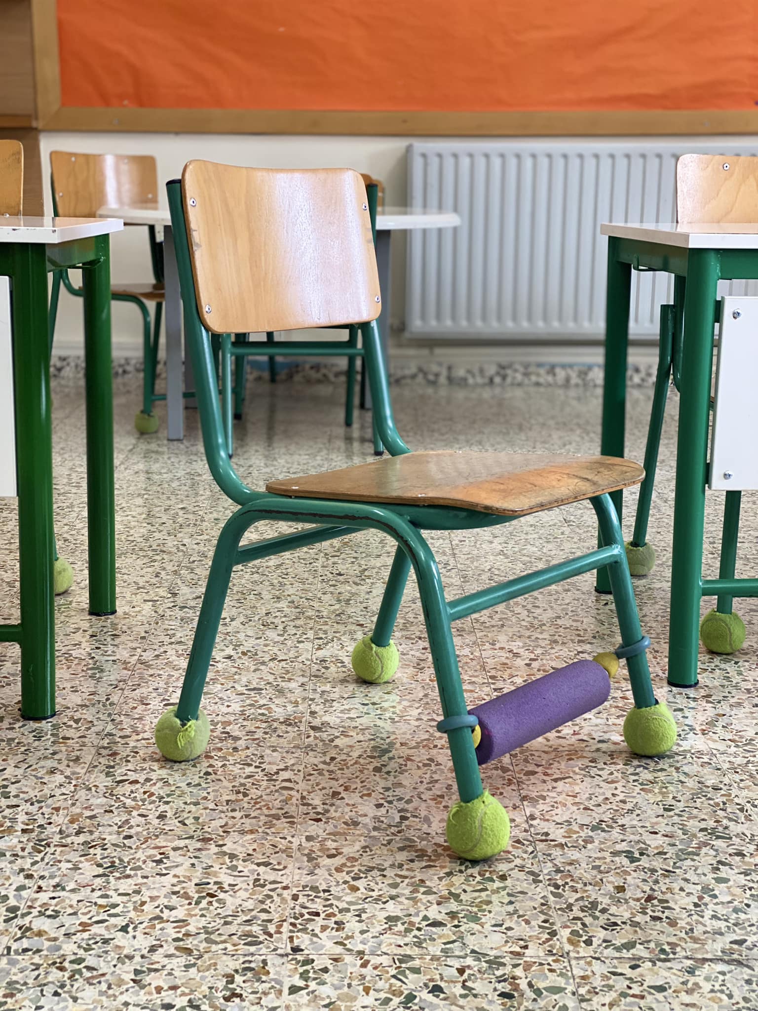 Σε αυτό το δημοτικό οι καρέκλες δημιουργήθηκαν για έναν ξεχωριστό λόγο