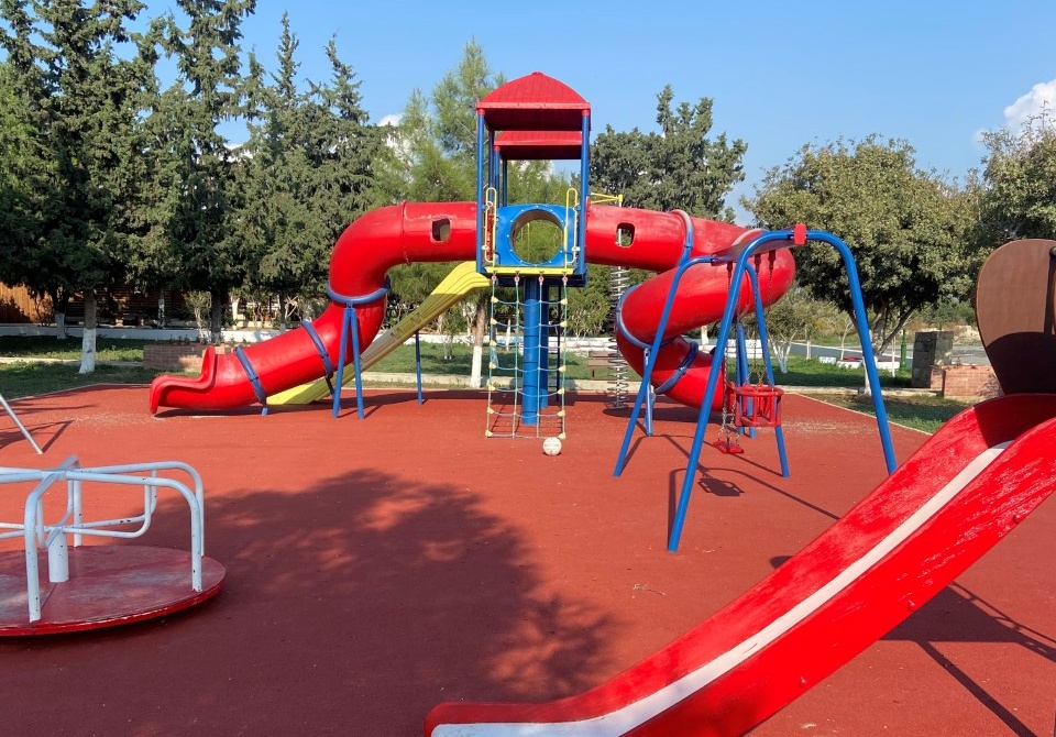 Δήμος Λιβαδιών: Χαρές για τα παιδιά με 3 νέους παιδότοπους!