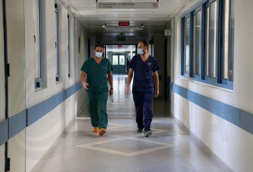 Σε κρίσιμη κατάσταση τα παιδιά, εισήχθη και 8χρονο αγόρι στο Μακάρειο